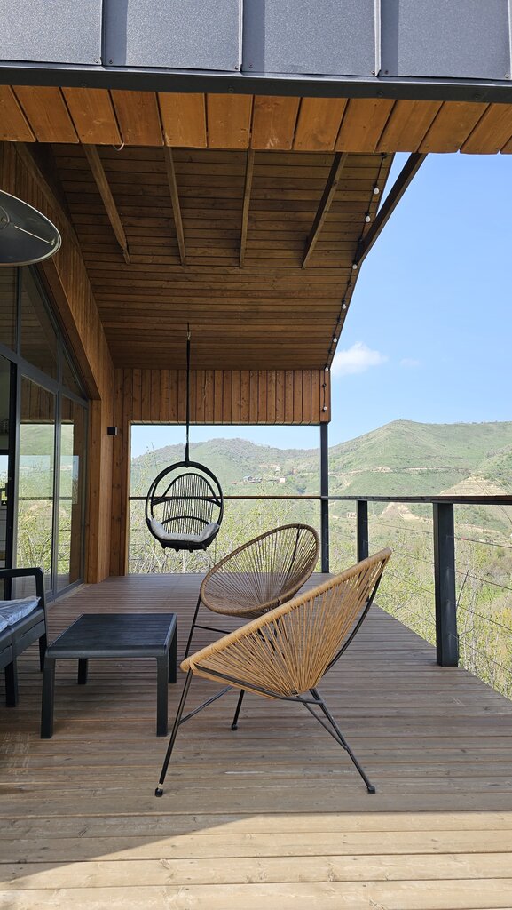 Konuk evi Yolo Barn, Almatı eyaleti, foto