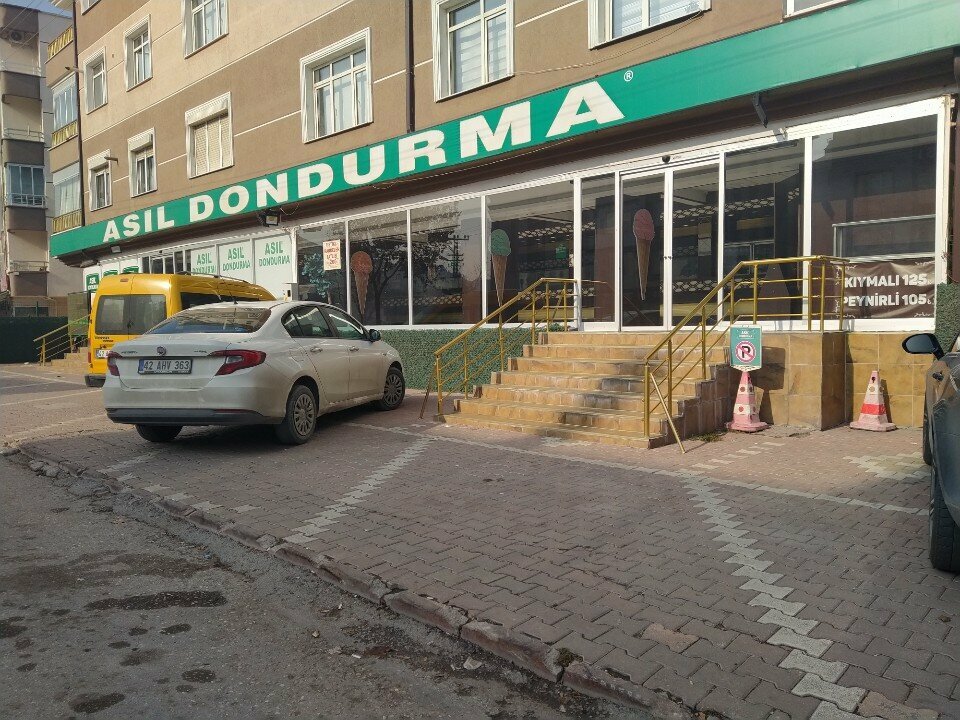 Kafe Asıl Dondurma Bedir Şube, Konya, foto