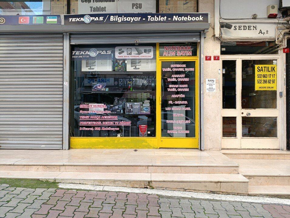 Dizüstü bilgisayarlar ve tabletler Teknopas, İstanbul, foto
