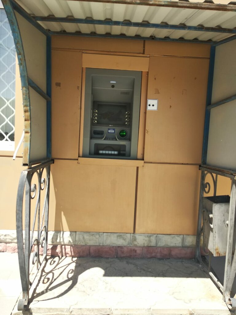 ATM'ler Bank Chbdr, Kırım Cumhuriyeti, foto