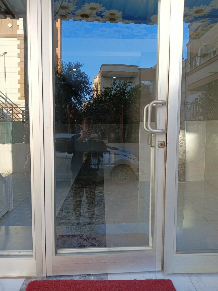 Emlak ofisi Zengibar emlak, Adana, foto