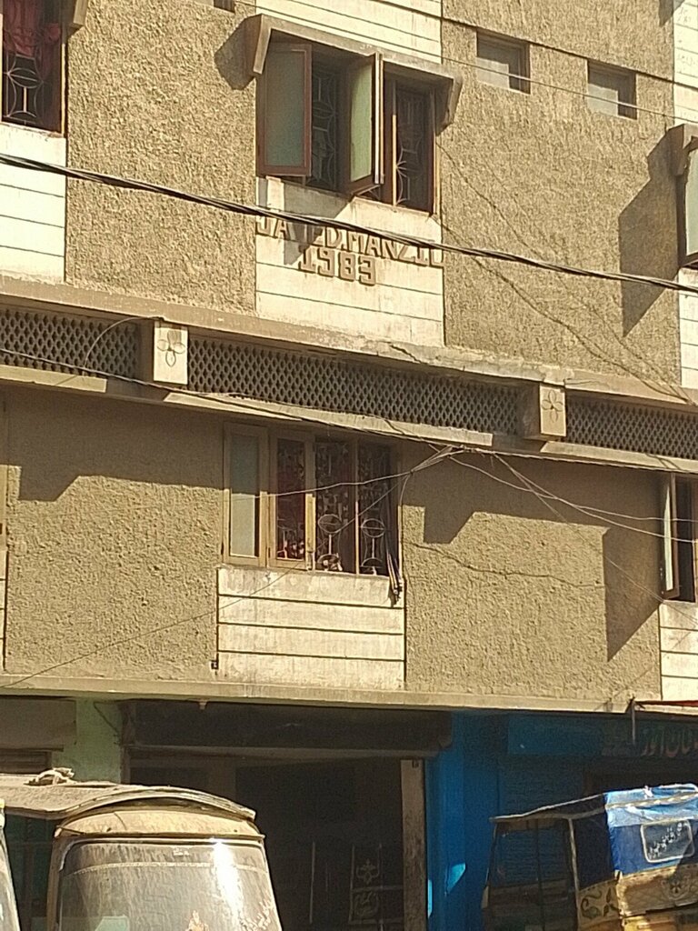 Adlandırılmış bina Javed Manzil 1983, Karaçi, foto