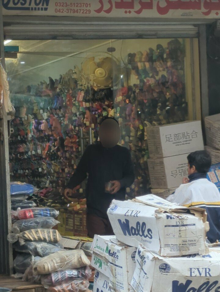 Ayakkabı firmaları Boston shoes, Lahor, foto