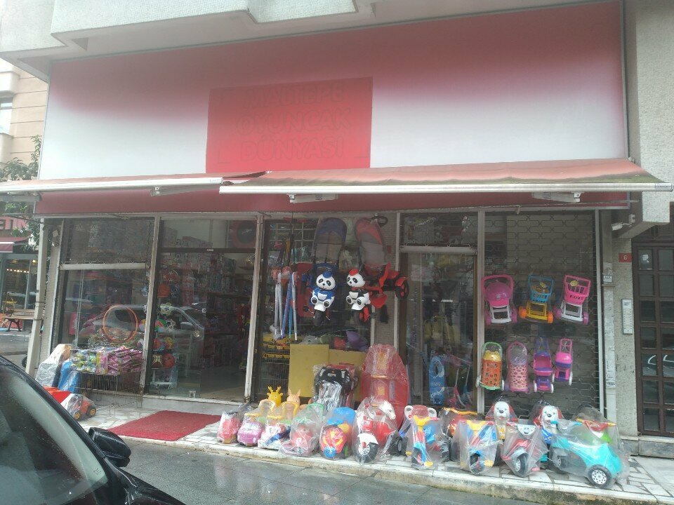 Çocuk oyunları ve oyuncakları Maltepe Oyuncak Dünyası, İstanbul, foto