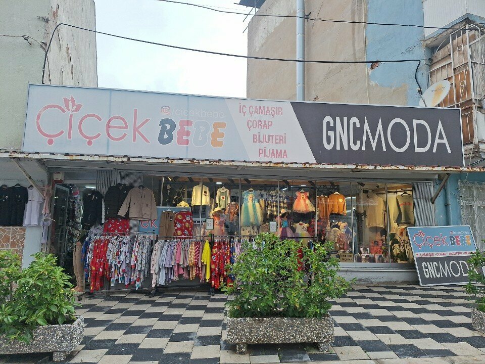 Giyim mağazası Çiçek Bebe, İzmir, foto