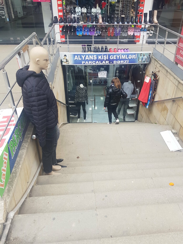 Giyim mağazası Alyans Kişi qeyimləri, Bakü, foto