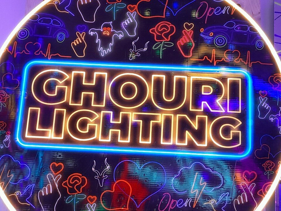 Lamba ve avize mağazaları Chouri lighting, Karaçi, foto