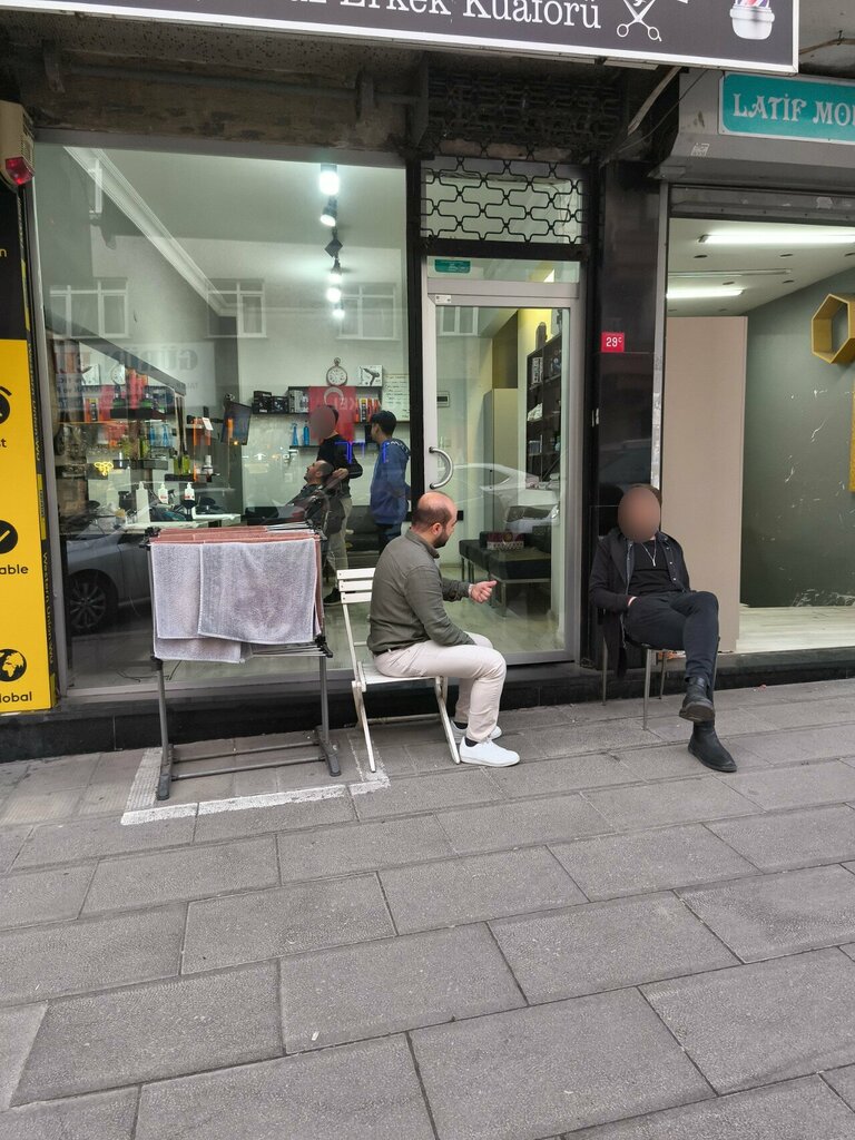 Berberler Yavuz Erkek Kuaförü, İstanbul, foto