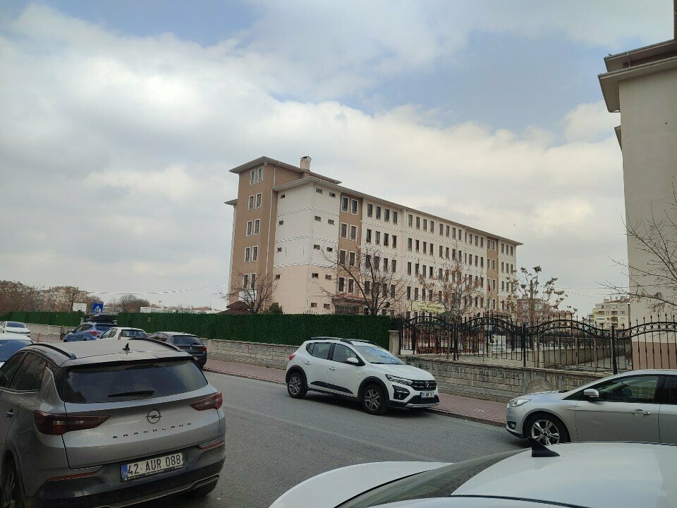 Lise Şehit Azam Güdendede Mesleki ve Teknik Anadolu Lisesi, Konya, foto