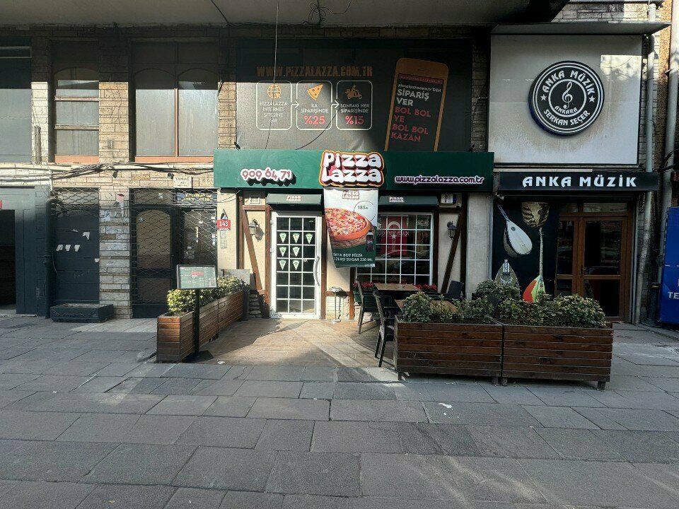 Restoran Pizza Lazza, Ankara, foto