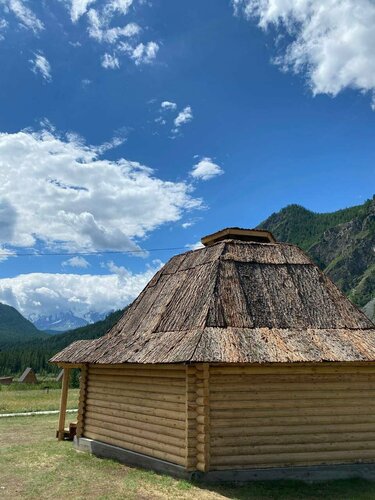 Müzeler ve sanat galerileri Этно-музей Акташ, Altay Cumhuriyeti, foto