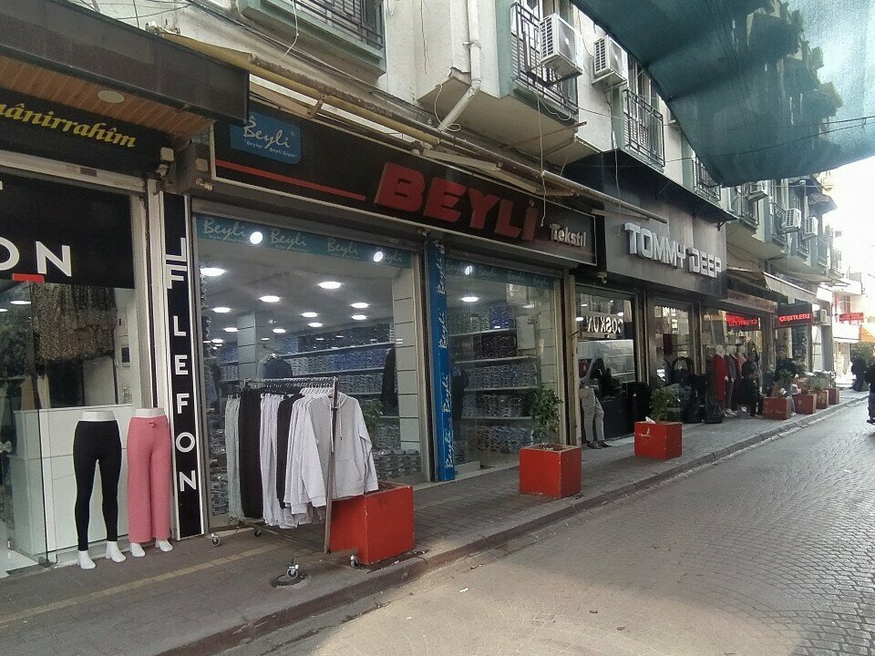 Giyim mağazası Beyli, Adana, foto