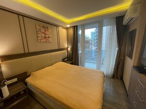 Sunrise Apart-Hotel (Rejeb Nijaradze Street No:18), otel  Batum'dan