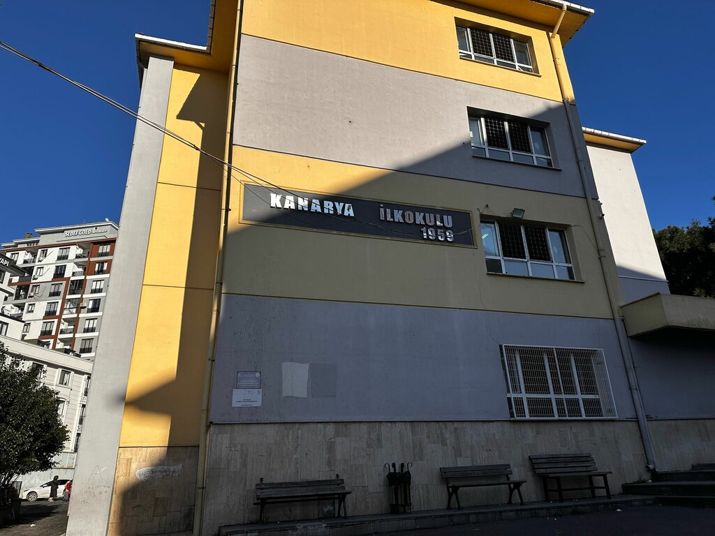 i̇lkokul Kanarya İlkokulu, İstanbul, foto