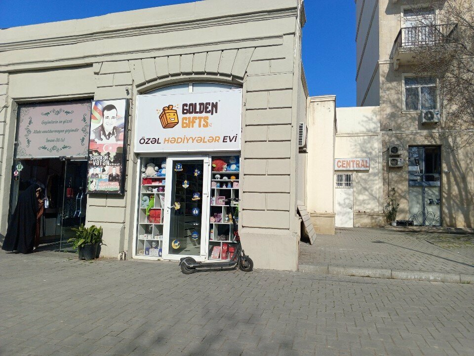 Hediyelik eşya mağazaları Golden Gifts, Bakü, foto