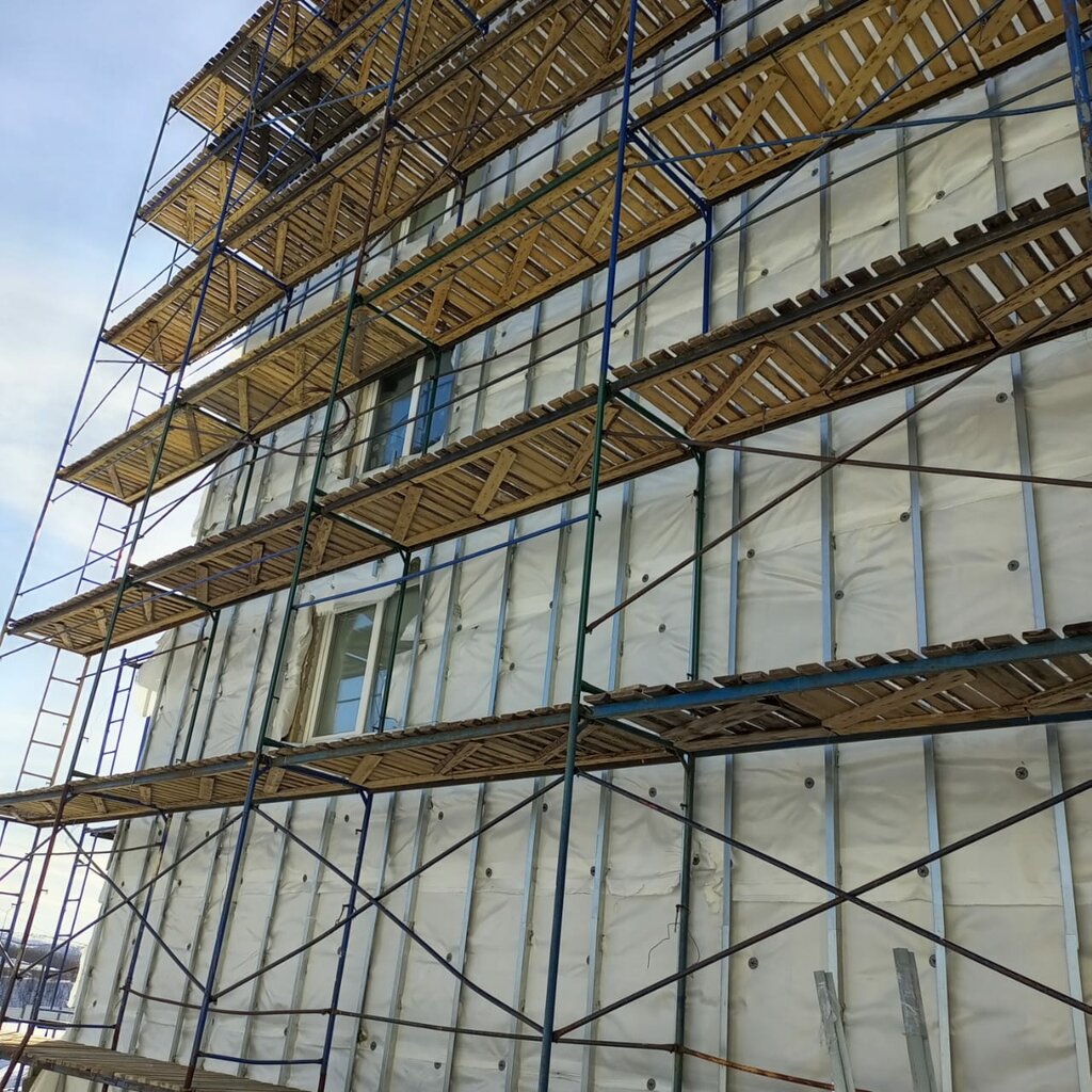 Yapı iskeleleri hizmetleri Vertical Service, Murmanskaya oblastı, foto