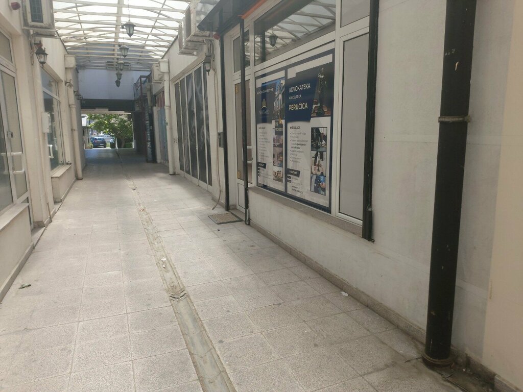 Emlak ofisi Bergamo, Belgrad, foto