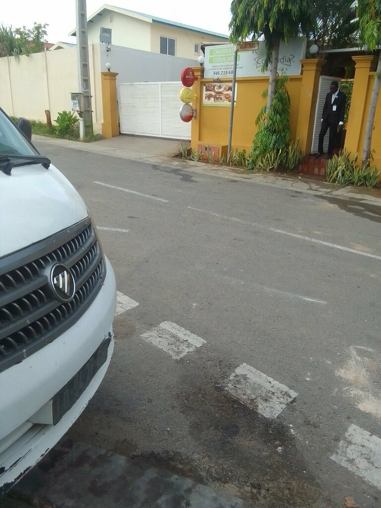 Restoran Cook Kudia Food Service, Loanda, foto
