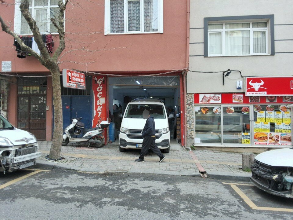 Otomobil servisi Göçük Timi Esenler, İstanbul, foto