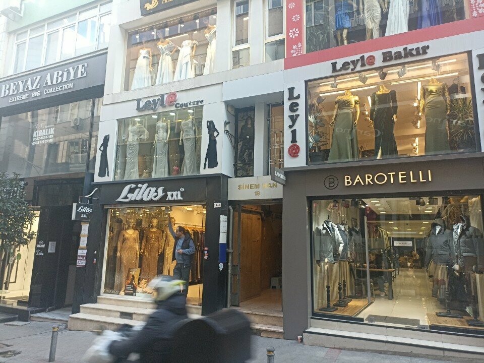 Abiye mağazaları Leyla Couture, İstanbul, foto