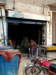 Zahir glass and aluminum shop (College Road No:11A, PCSIR Staff Colony), alüminyum doğrama  Lahor'dan