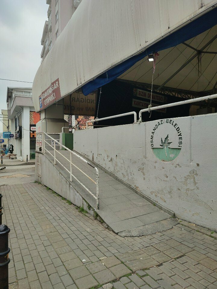 Pazarlar ve çarşılar Hüdavendigar Kapalı Pazar Yeri, Bursa, foto