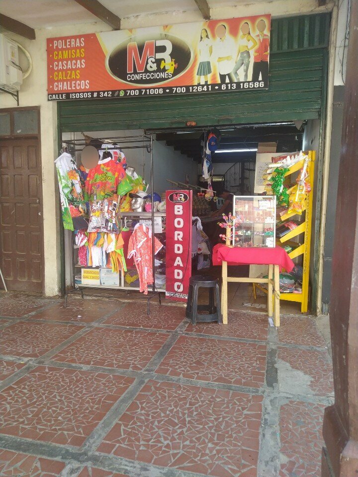 Dış giyim mağazası M&r, Santa‑Krus, foto
