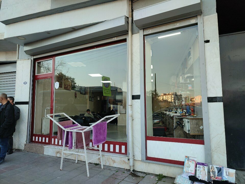 Berberler Yılmaz Kuaför, İzmir, foto