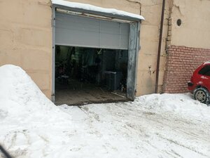 Kareta (ulitsa Mashinostroiteley No:33А, Zlatoust), otomobil servisi  Zlatoust'tan