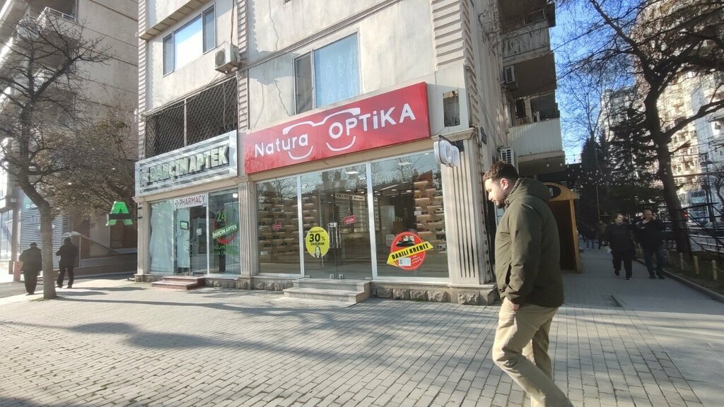 Optik Natura Optika, Bakü, foto