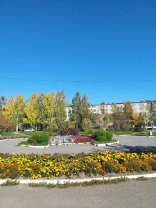 Yelanskiy Park (Sverdlovsk Region, Revda, Yelanskiy Park), kültür ve eğlence parkları  Revda'dan