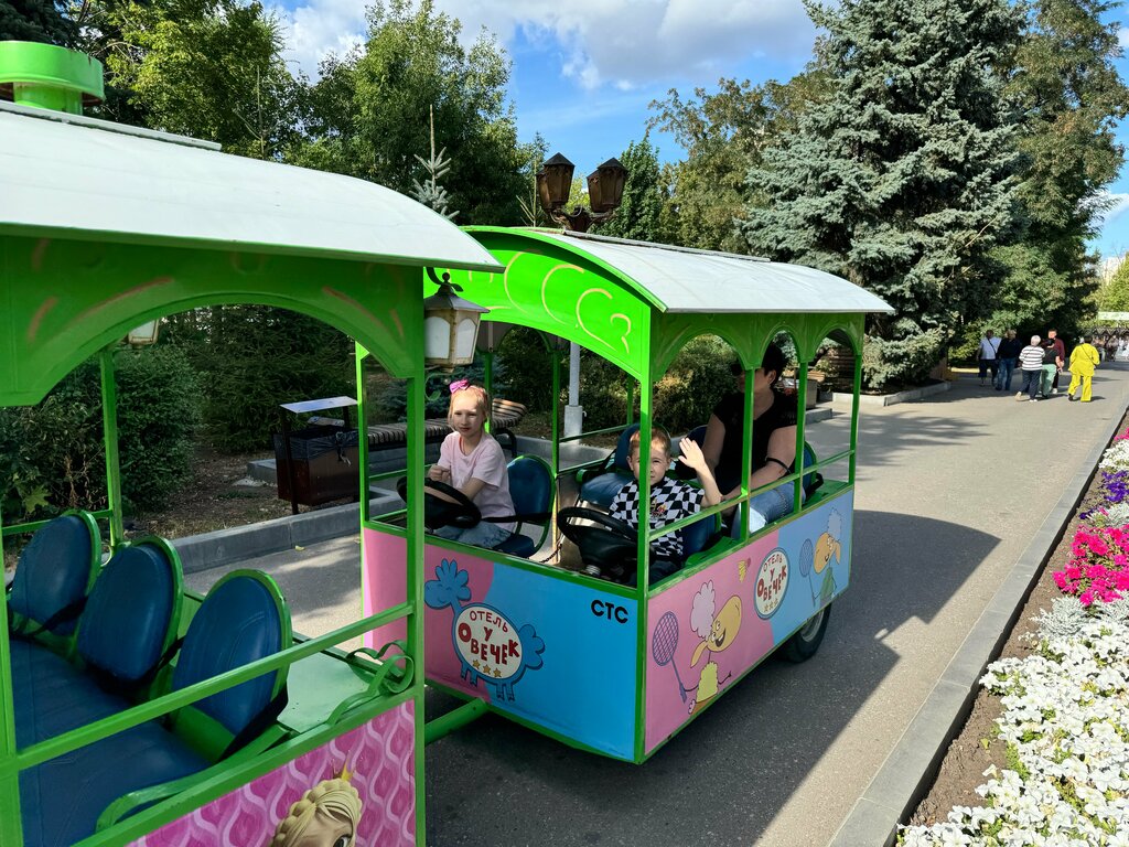 Atraksiyon Весёлый паровозик, Saratov, foto