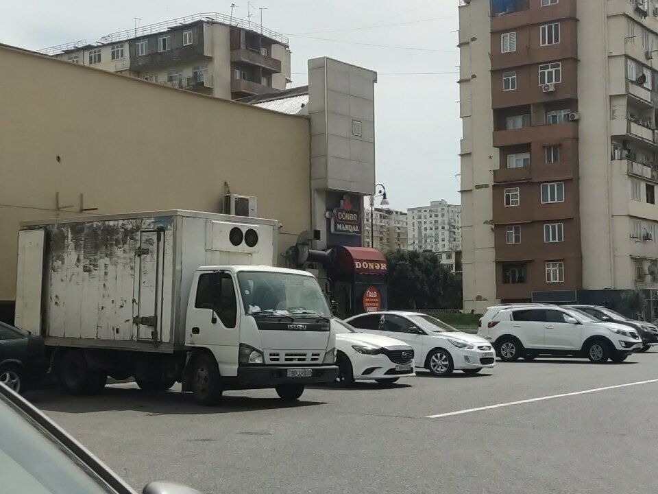 Fast food Manqalda, Bakü, foto