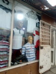 Loja de roupas (Luanda, Rua 1 de Agosto), dış giyim mağazası  Loanda'dan