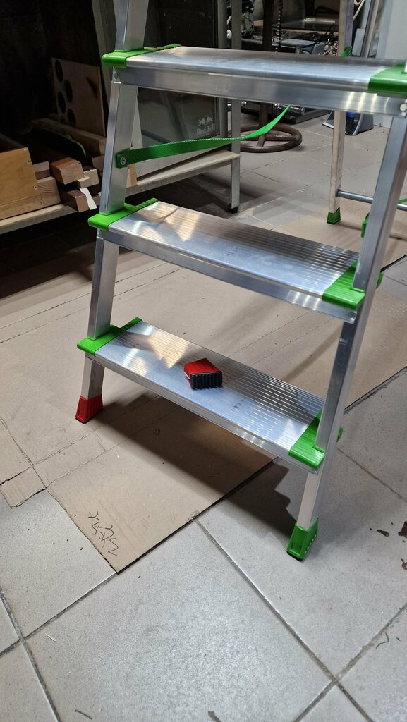 Teslimat noktası Лестницы-стремянки96.рф, Yekaterinburg, foto