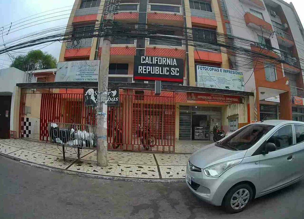 Giyim mağazası California Republic Scz, Santa‑Krus, foto