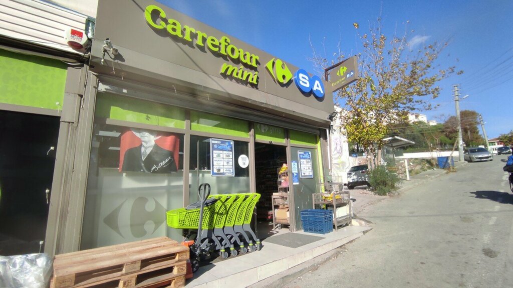 Süpermarket CarrefourSA, İzmir, foto