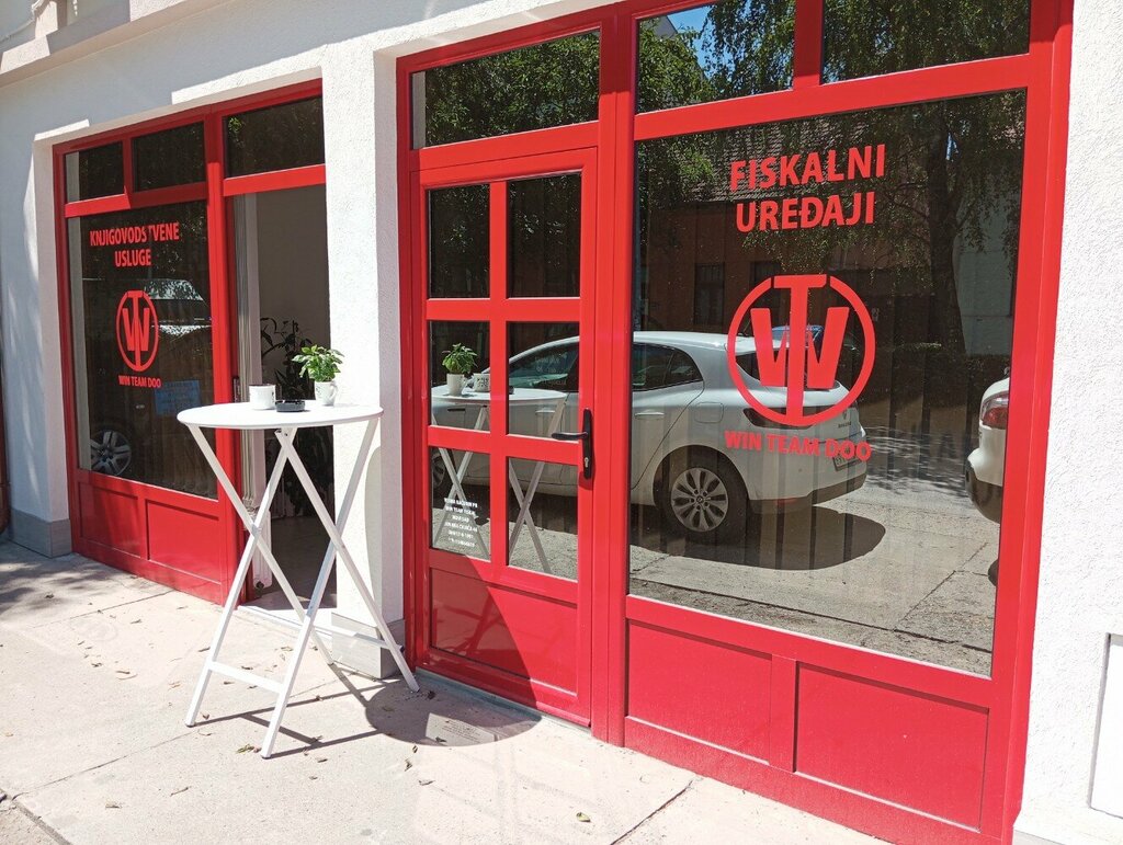 Fitness kulüpleri Fit Complete, Novi Sad, foto