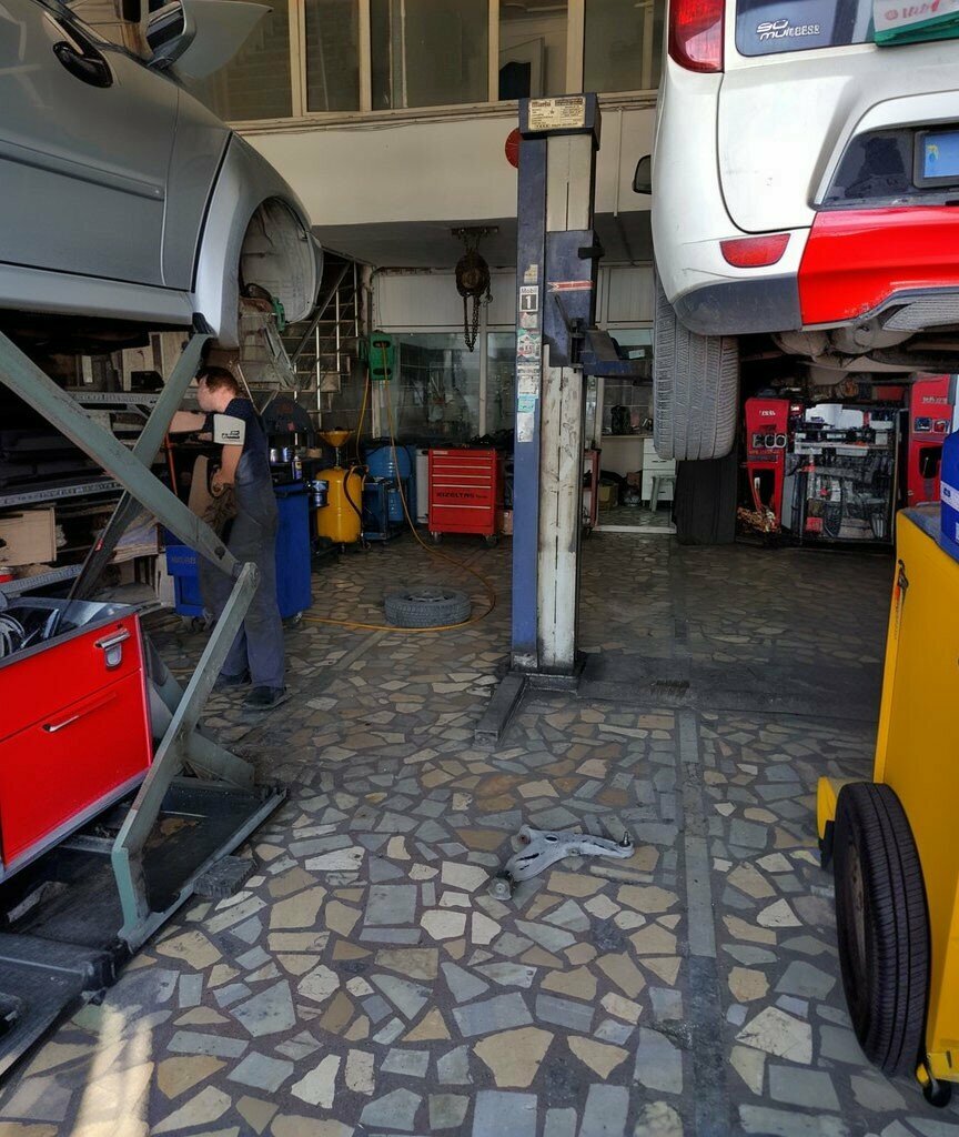 Otomobil servisi Yılmazlar Oto, İstanbul, foto