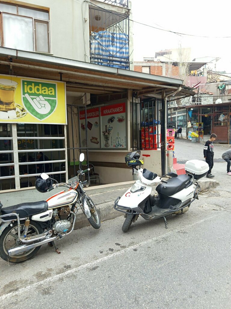 Bira dükkanı Onay Kardeşler Tekel Shop & İddaa 1, İzmir, foto