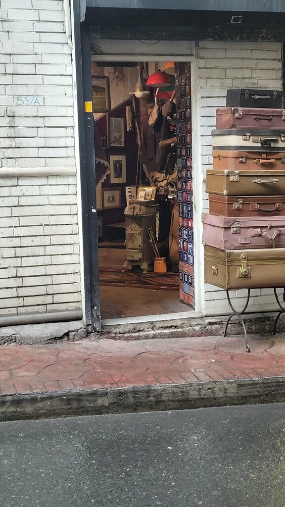 Antikacı dükkanları Ayşe Orberk, İstanbul, foto
