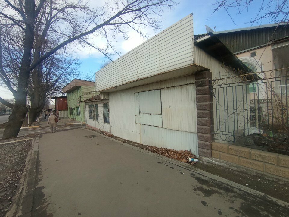 Metal eşya tamircileri Точим ножи, Bişkek, foto