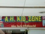 A. H kids zone (National Stadium Road No:U147), giyim mağazası  Karaçi'den
