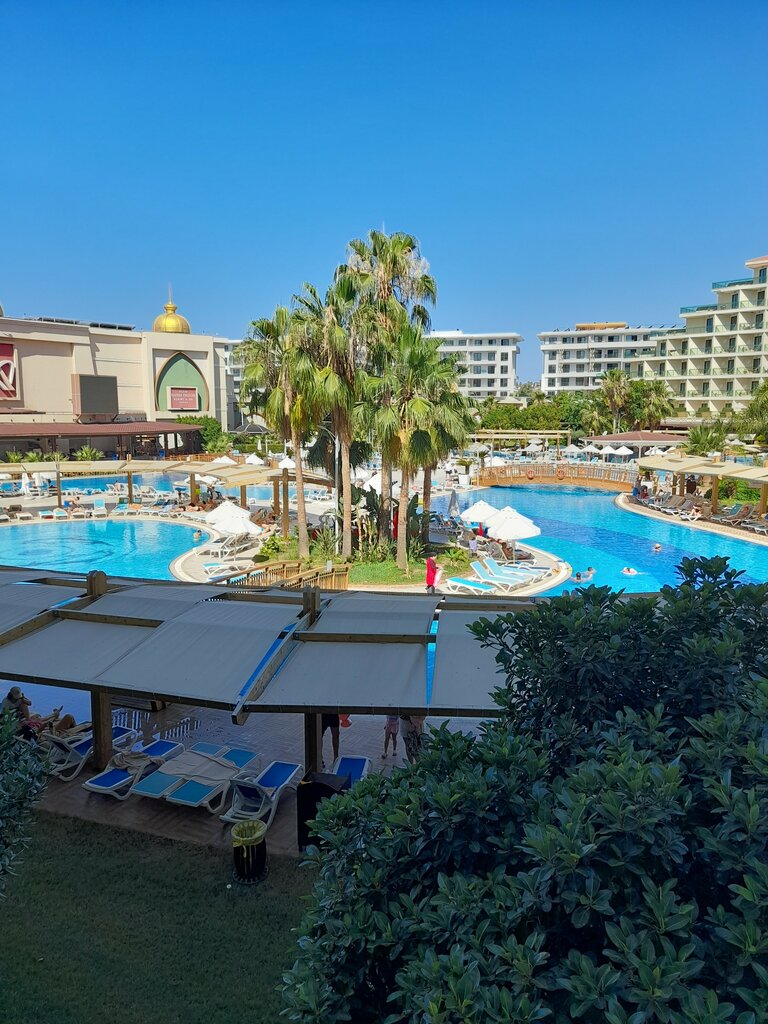 Yüzme havuzları Türkler Belediyesi Halk Plajı, Alanya, foto
