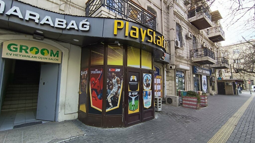 Oyun salonları Qarabağ Playstation, Bakü, foto
