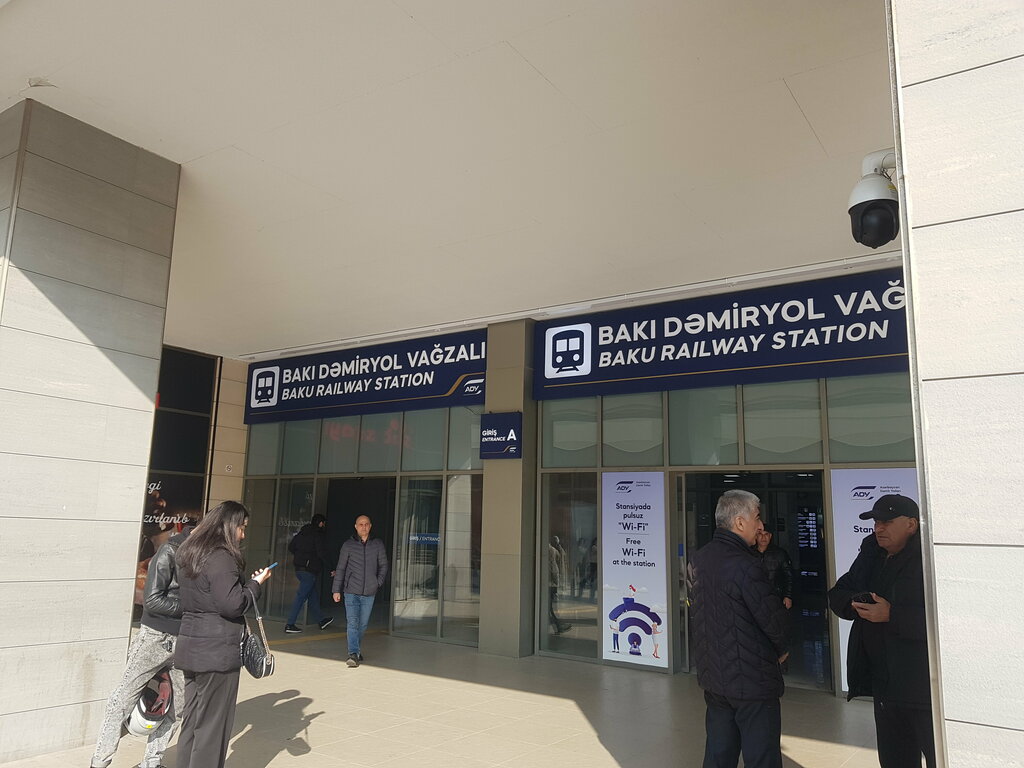 Tren istasyonu Bakı Dəmiryol Vağzalı, Bakü, foto
