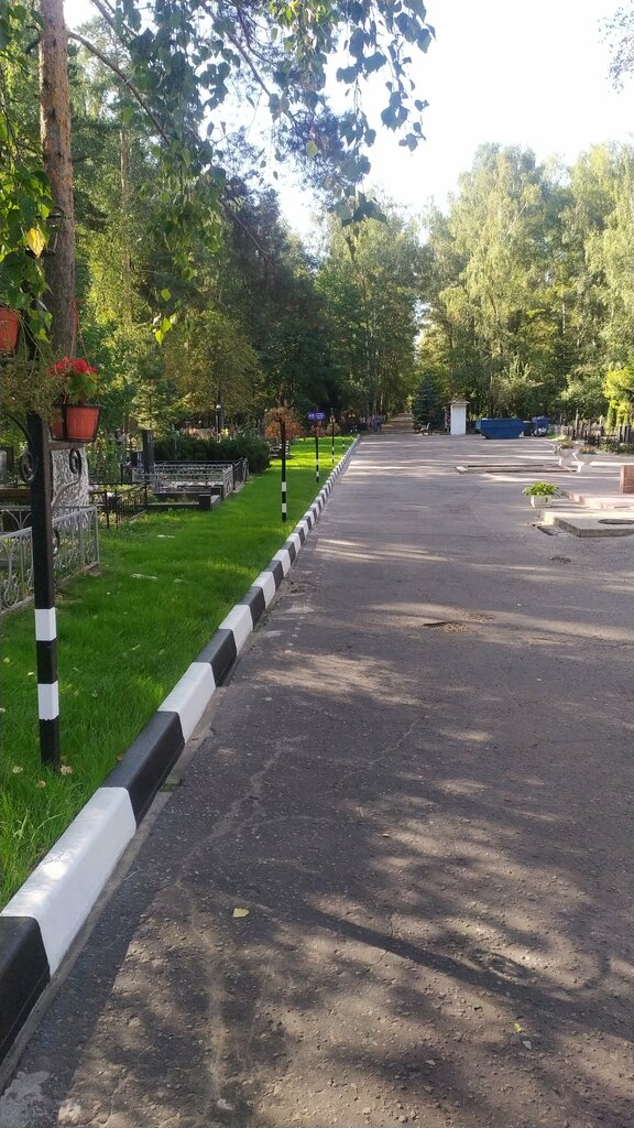 Heykel ve mezarlık taşı üreticileri Памятники, Moskova ve Moskovskaya oblastı, foto