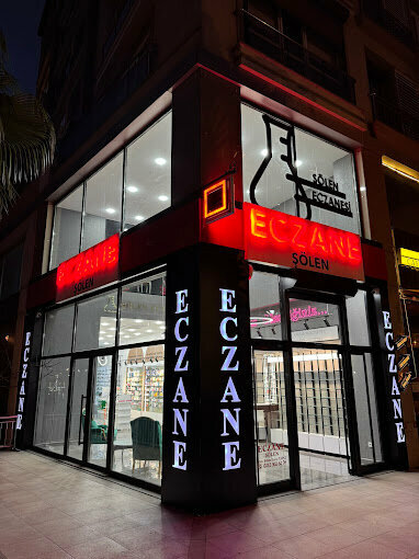 Eczaneler Şölen Eczanesi, İstanbul, foto