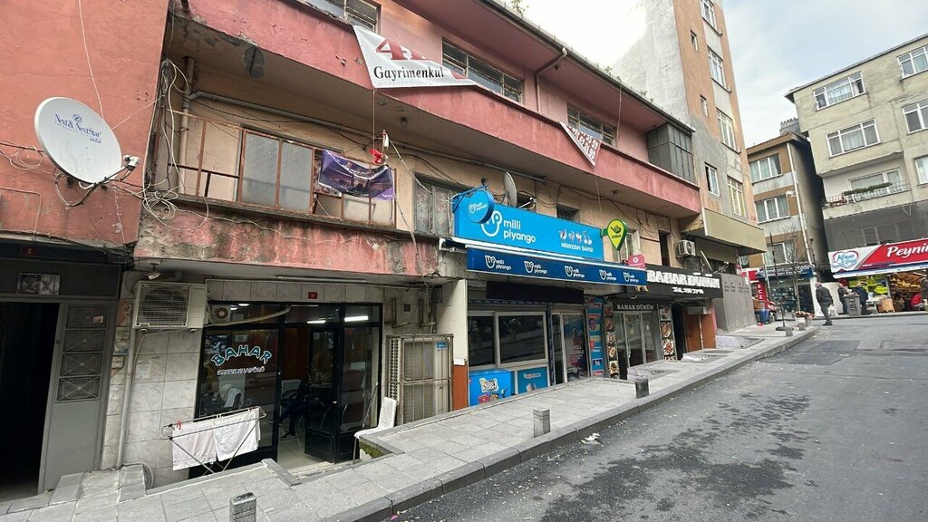 Berberler Bahar Erkek Kuaförü, İstanbul, foto