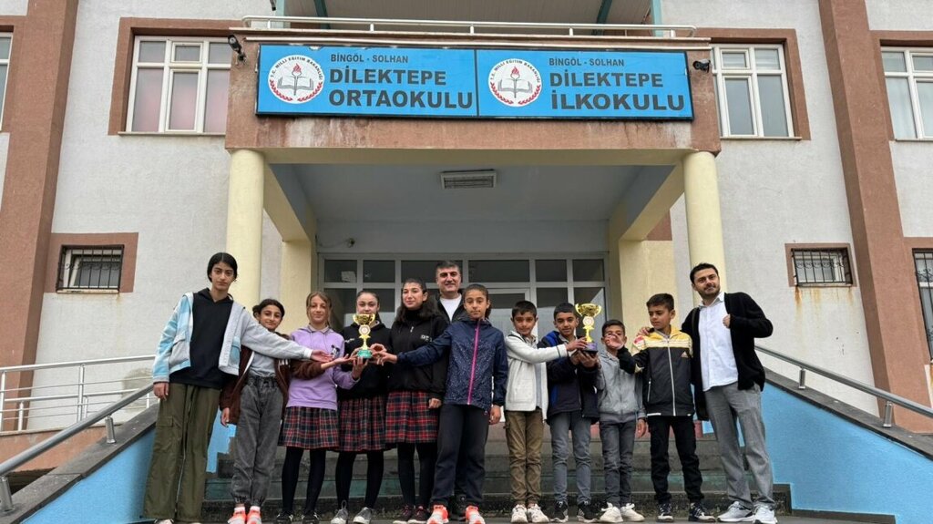 i̇lkokul Dı̇Lektepe Ortaokulu, Solhan, foto